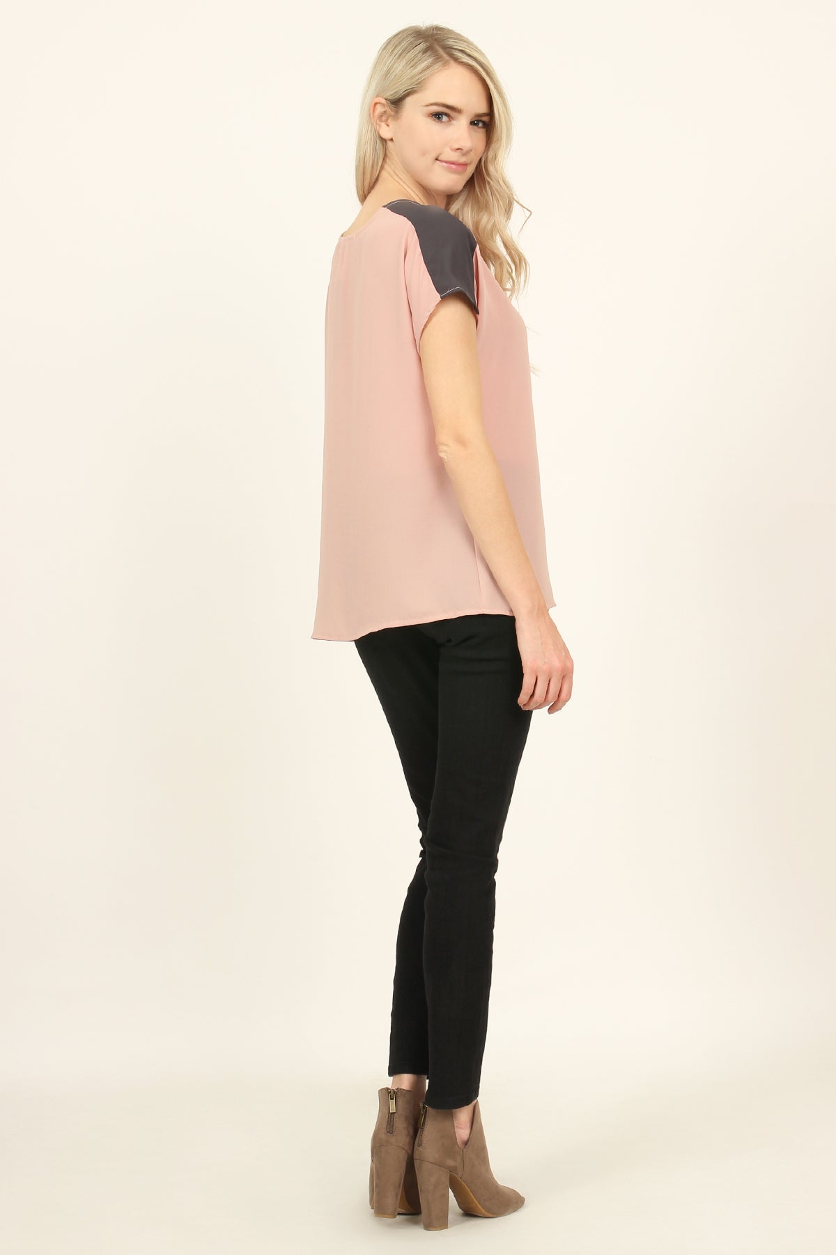 Two Tone Pocket Blouse – Riah Fashion